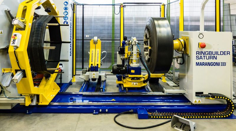 This New Machine Can Retread 160 Tyres Per Day [Video]