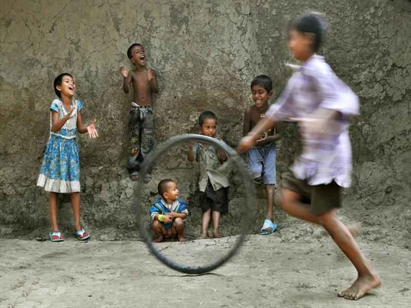 Tyre Game, A Game Of Imagination Since The World Is A Stage